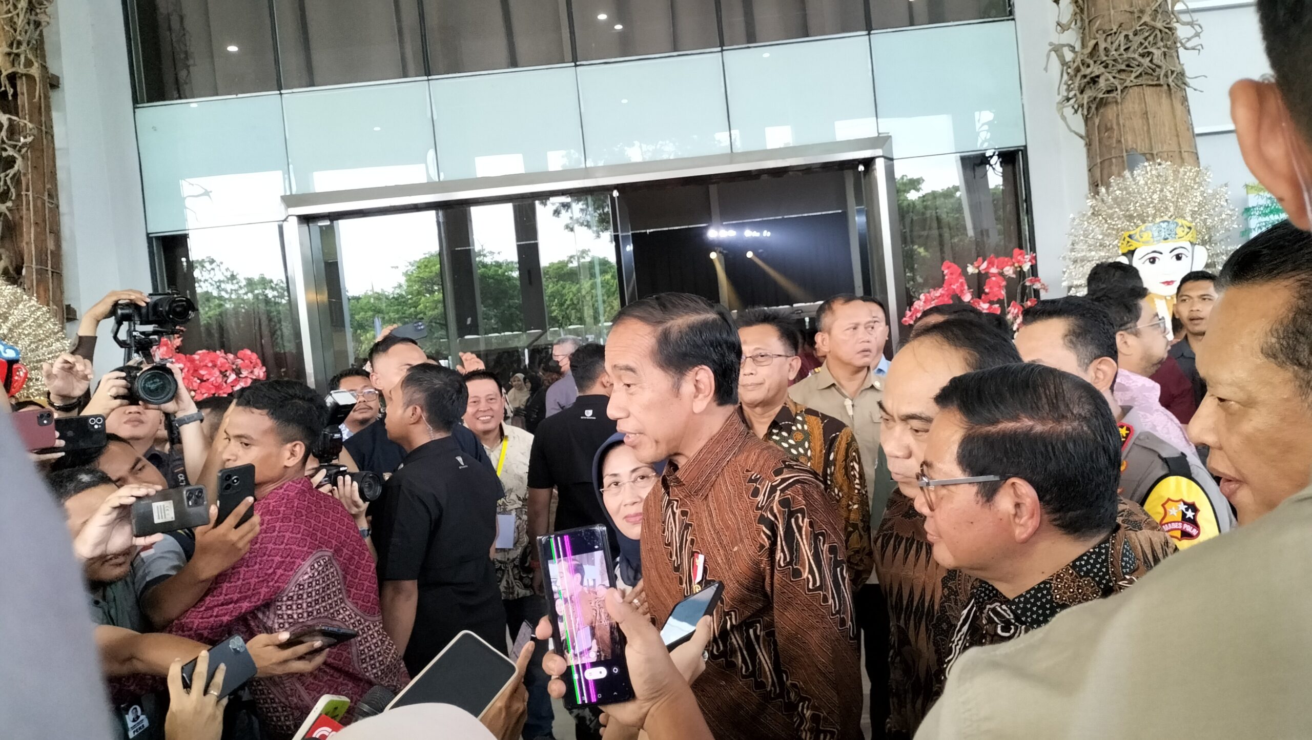 Puncak Peringatan HPN 2024, Presiden Jokowi Ingin Pers Mampu Mandiri ... Puncak Peringatan HPN 2024, Presiden Jokowi Ingin Pers Mampu Mandiri ...