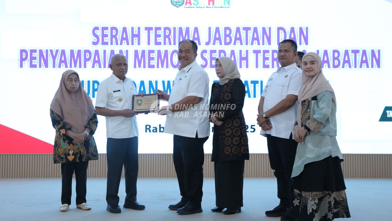 Sertijab Bupati Dan Wakil Bupati Asahan Periode 2025-2030 | beritasore.co.id